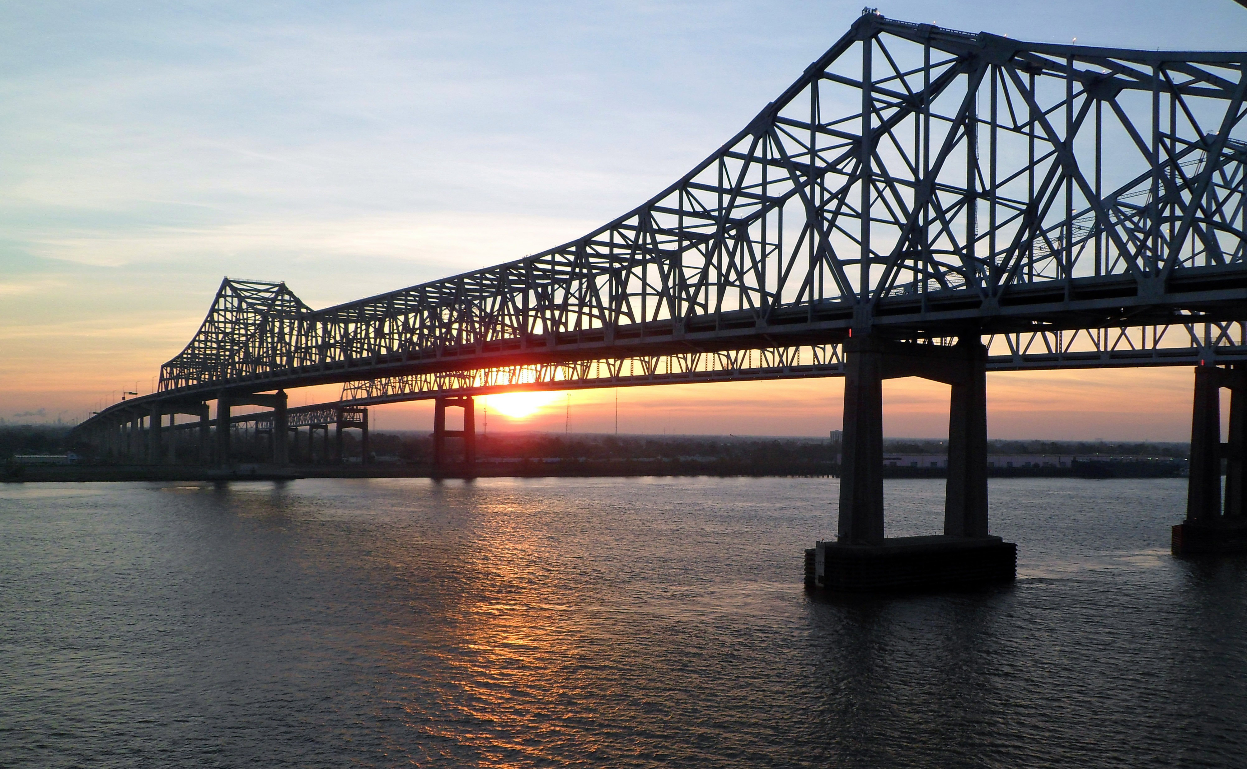 Bridge Across The Mississippi River In New Orleans Louisiana Image Bridge Across The Mississippi River In New Orleans Louisiana Image